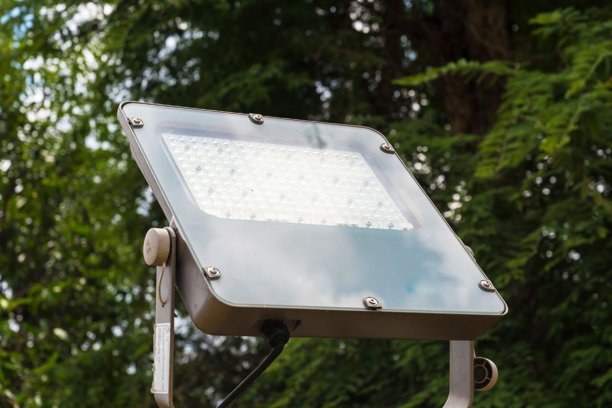 10 Benefits of Using LED Flood Light